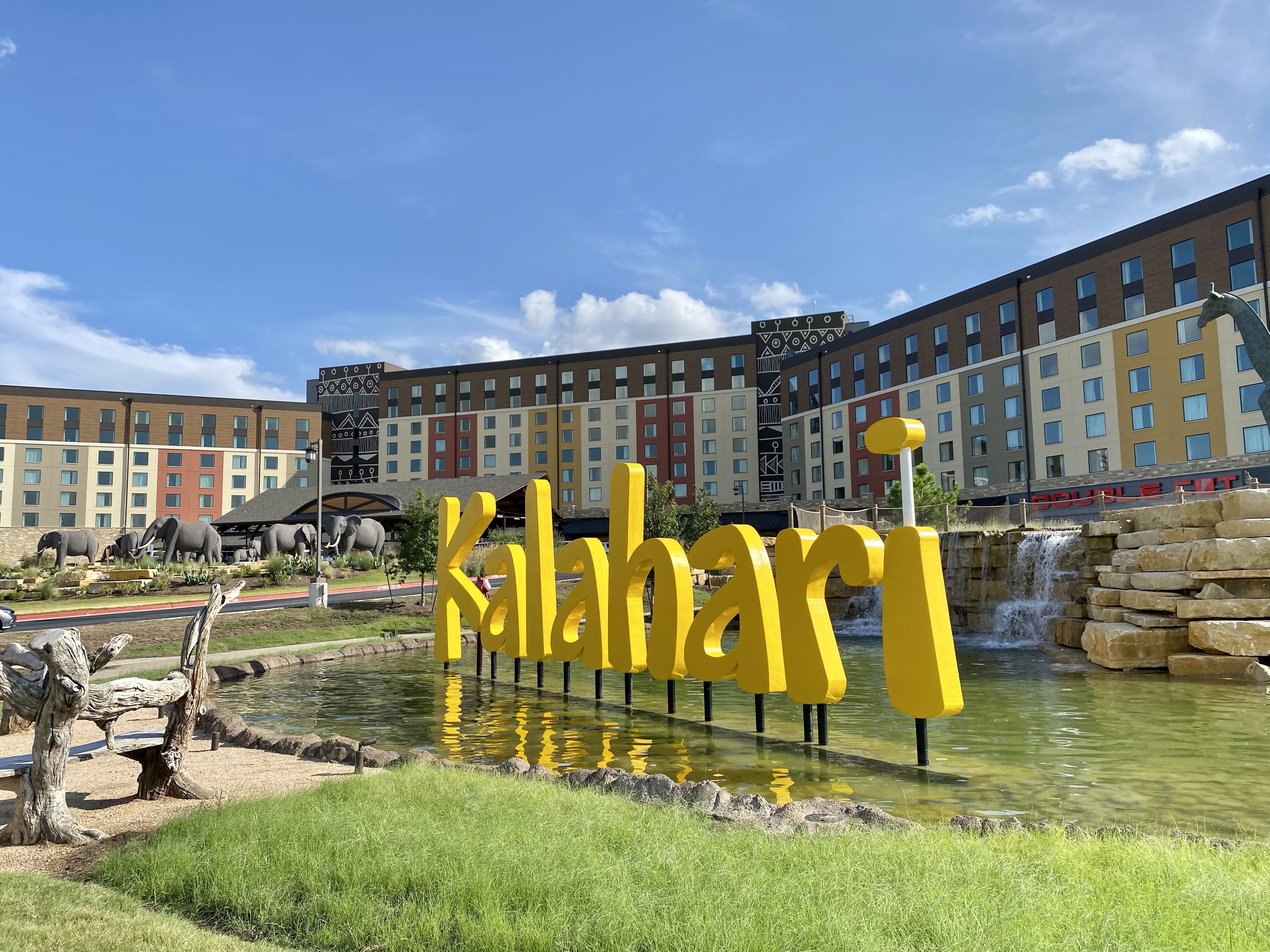 Kalahari Resort America S Largest Indoor Waterpark Now Open And